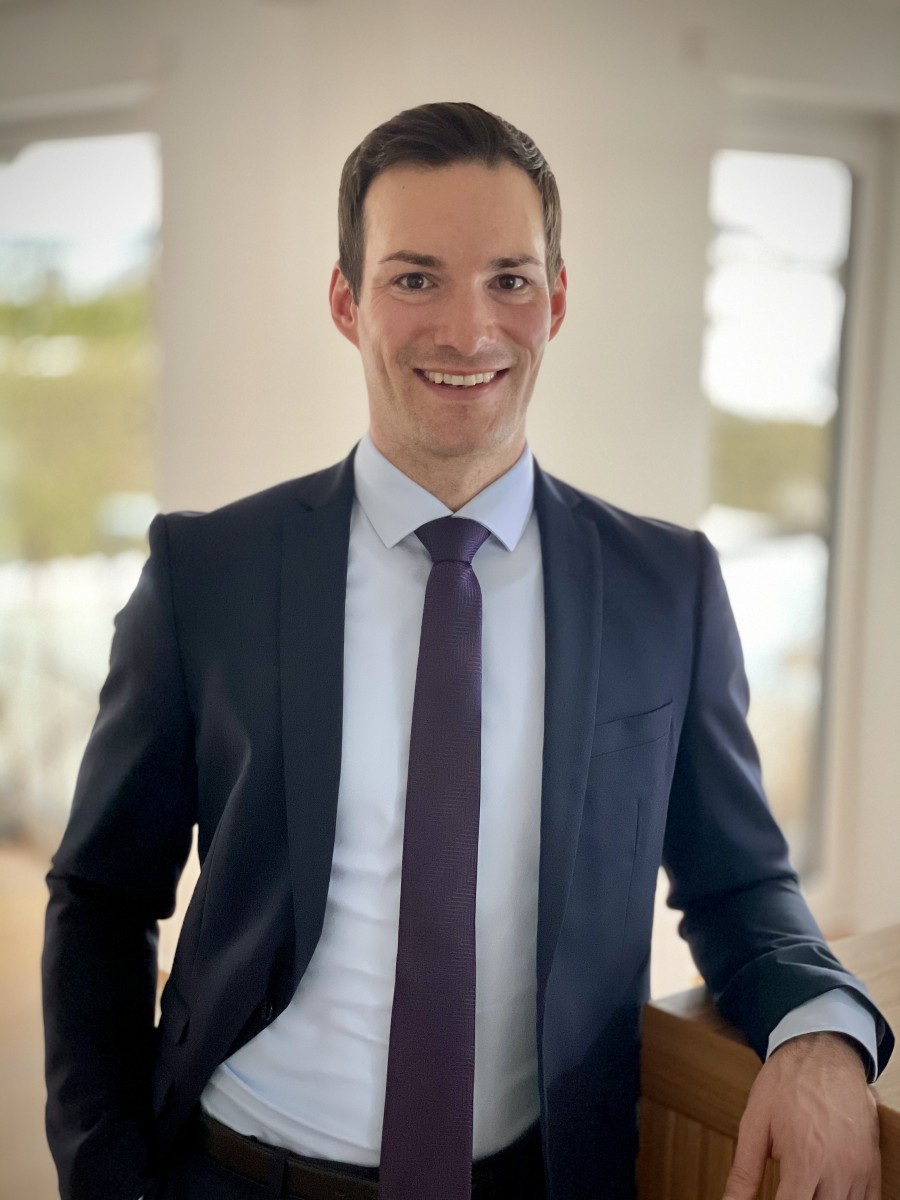 Dr. Lukas Kuhn / Michael Beschoner / Herrmann Sonnenschein ...